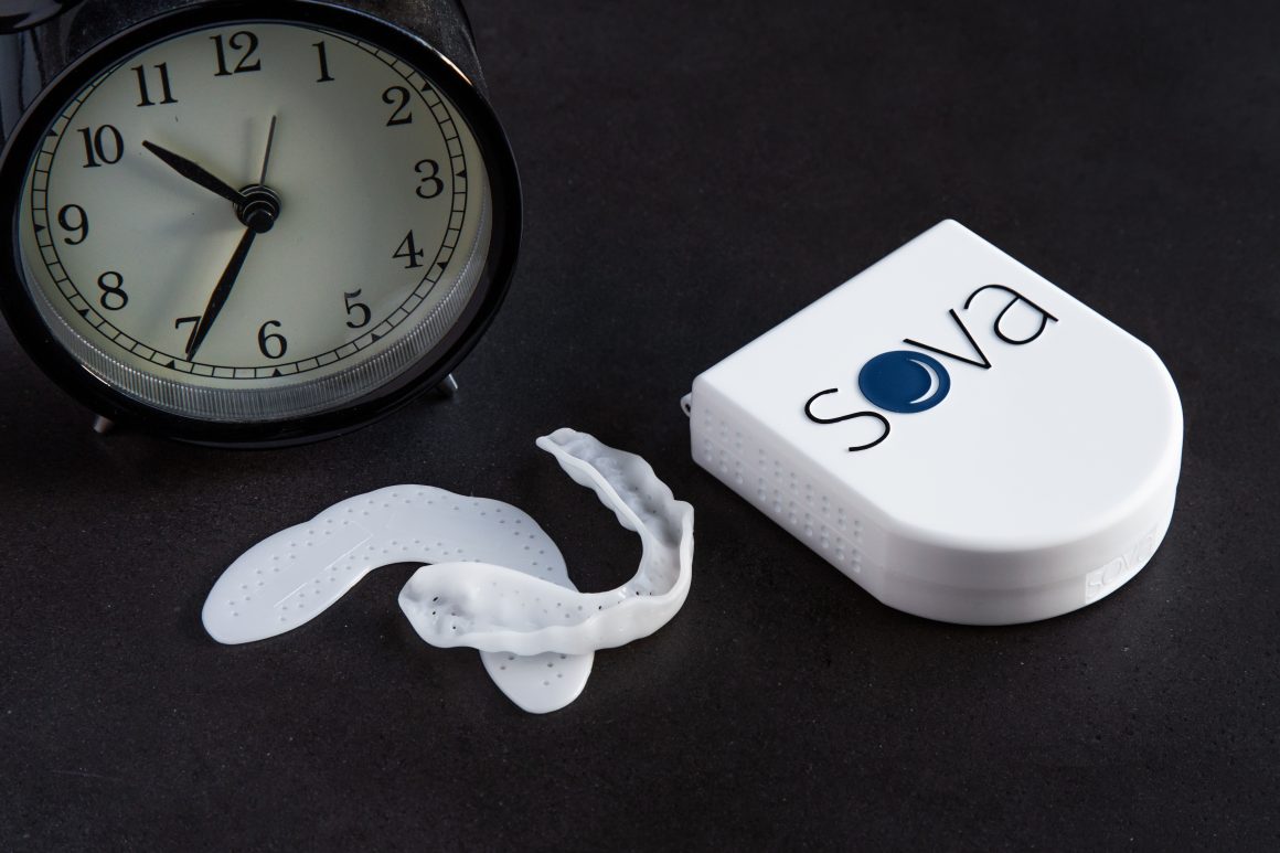 8 Super Effective Natural Sleep Aids & Tools For A Better Night's Sleep